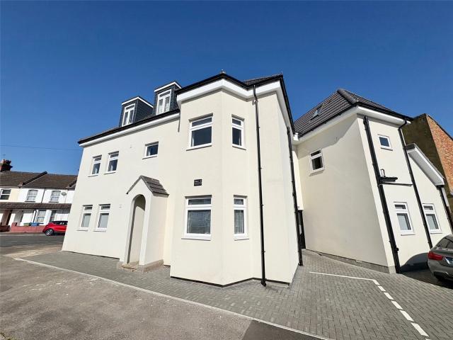 1 BEDROOM Flat / Apartment