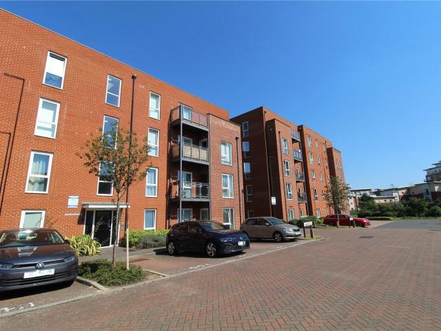 1 BEDROOM Flat / Apartment