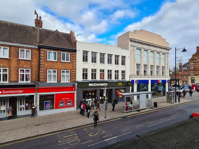 1 bedroom Flat / Apartment To Let in Enfield