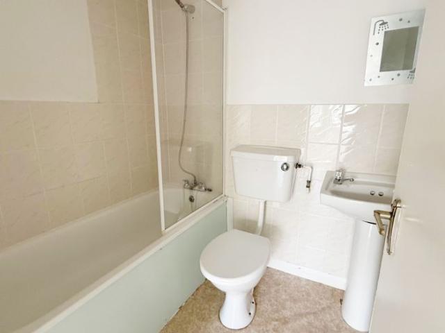 1 Bedroom Flat, First Avenue, Hove