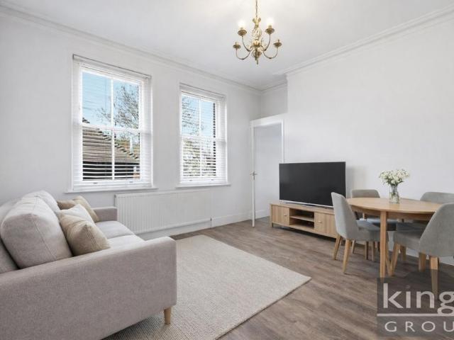 1 Bedroom Flat First Floor To Let