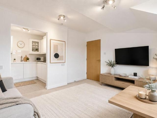 1 bedroom flat for sale