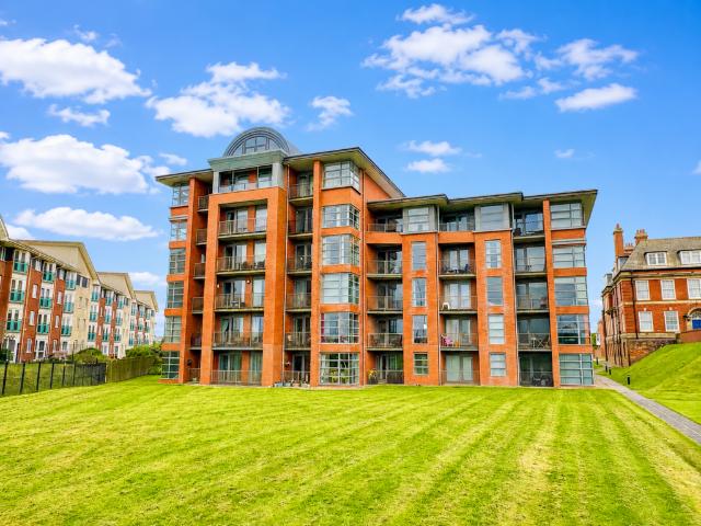 1 bedroom flat for sale