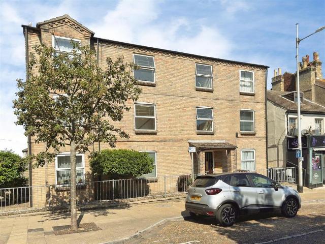 1 bedroom flat for sale