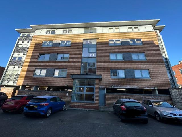 1 bedroom flat for sale
