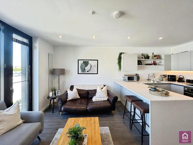 1 bedroom flat for sale