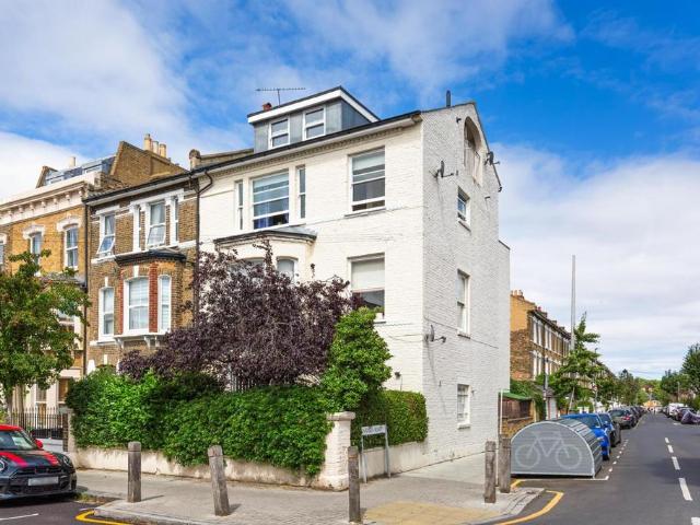 1 bedroom flat for sale