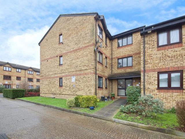 1 bedroom flat for sale