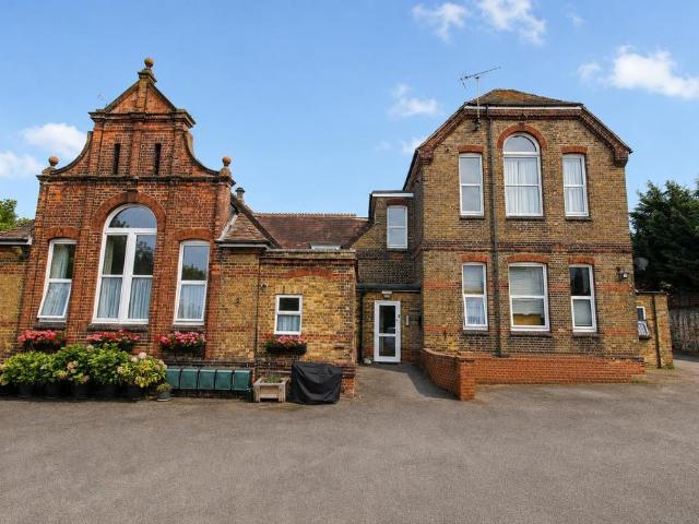 1 bedroom flat for sale