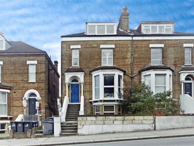 1 bedroom flat for sale
