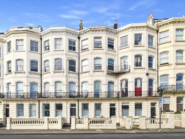 1 bedroom flat for sale