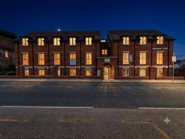 1 bedroom flat for sale