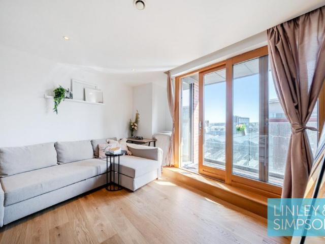 1 bedroom flat for sale