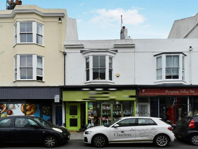 1 bedroom flat for sale