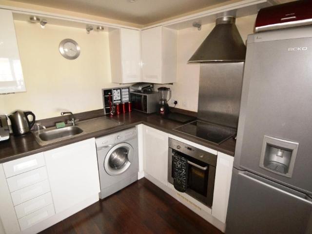 1 bedroom flat for sale