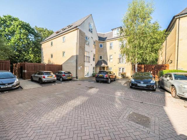 1 bedroom flat for sale