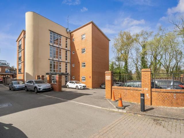 1 bedroom flat for sale
