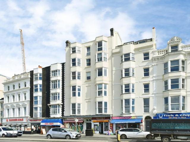 1 bedroom flat for sale
