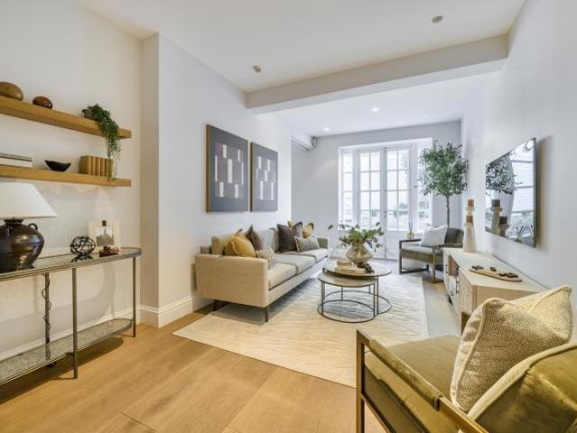 1 bedroom flat for sale