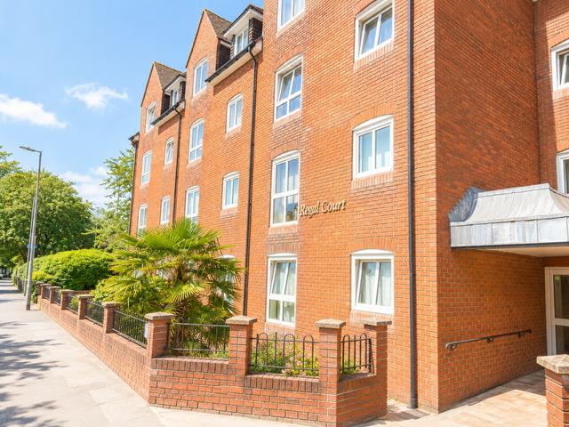 1 bedroom flat for sale