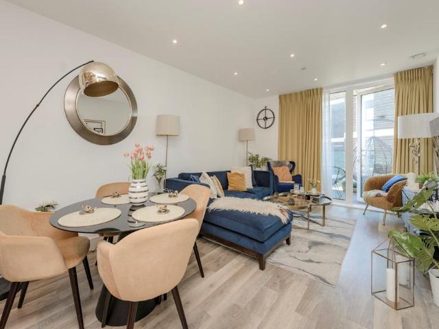 1 bedroom flat for sale