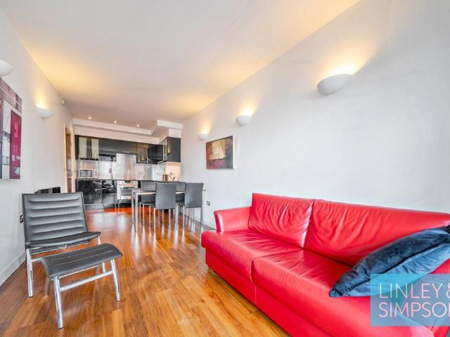 1 bedroom flat for sale