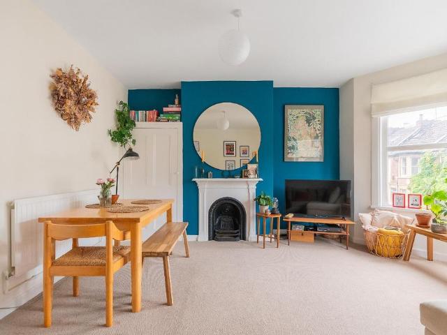 1 bedroom flat for sale