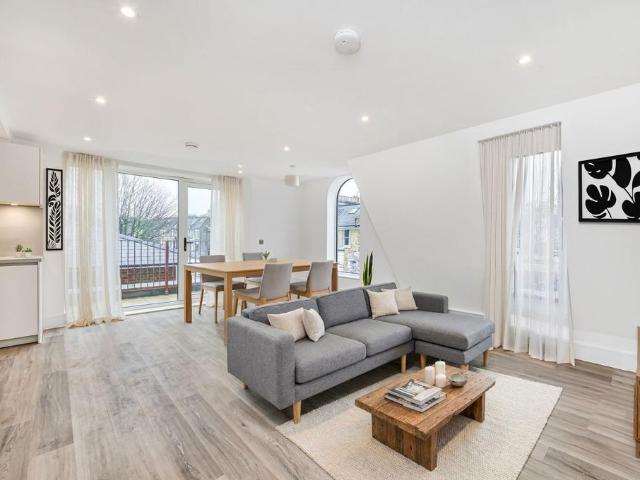 1 bedroom flat for sale
