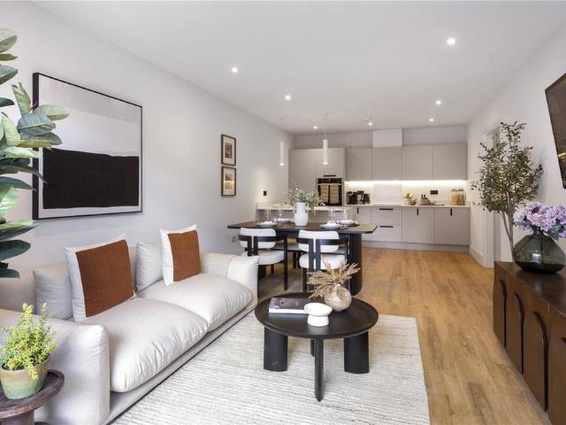 1 bedroom flat for sale
