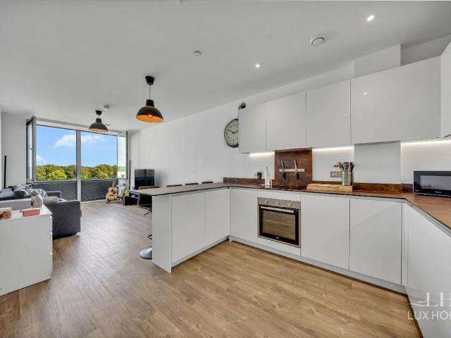 1 bedroom flat for sale