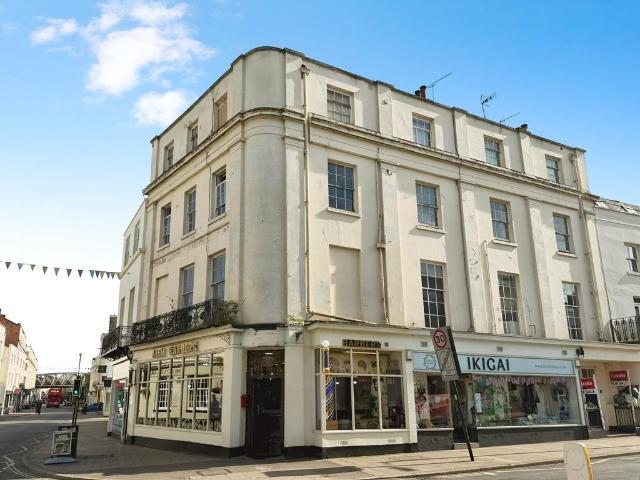 1 bedroom flat for sale
