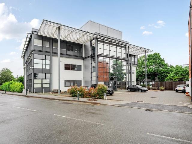 1 bedroom flat for sale
