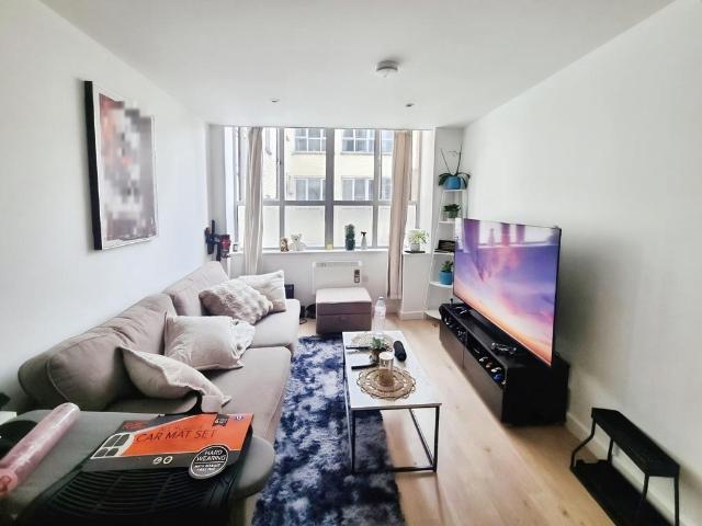 1 bedroom flat for sale