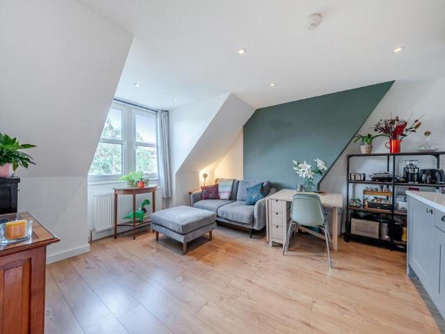 1 bedroom flat for sale