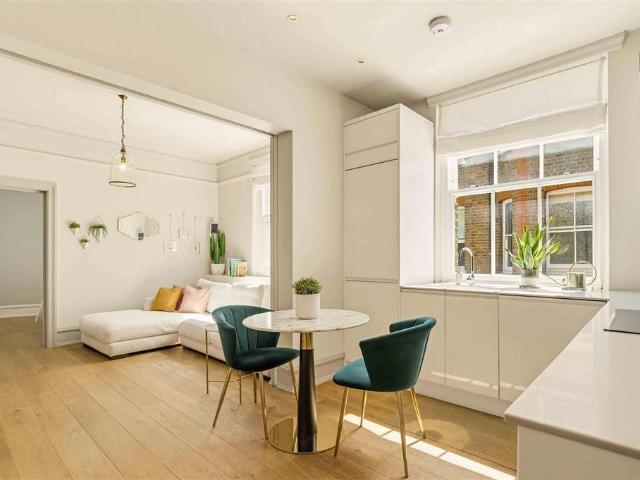 1 bedroom flat for sale