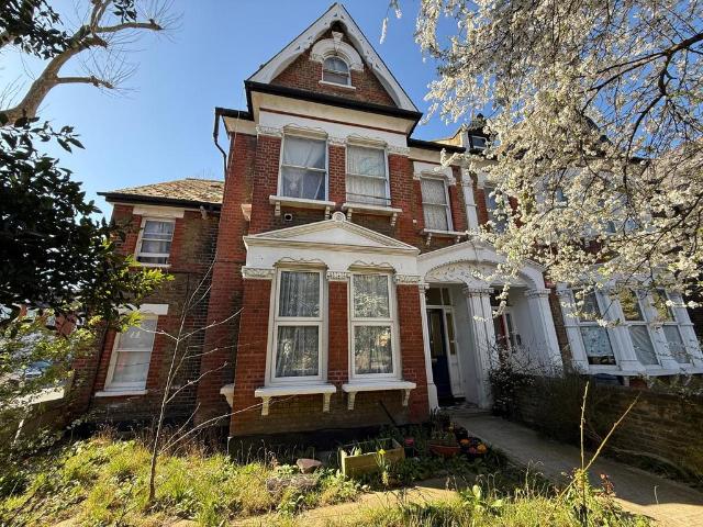 1 bedroom flat for sale