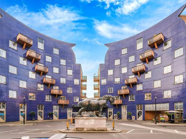 1 bedroom flat for sale