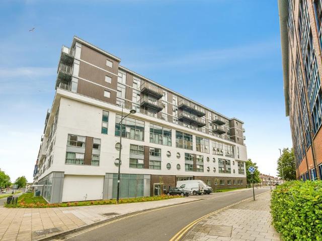 1 bedroom flat for sale