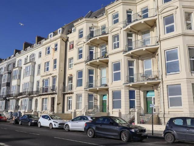 1 bedroom flat for sale