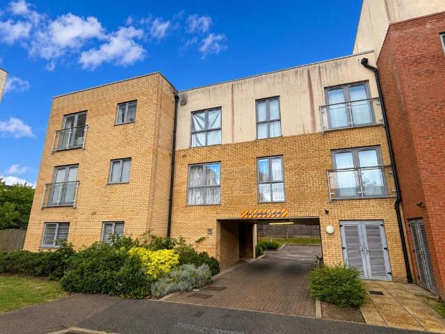 1 bedroom flat for sale