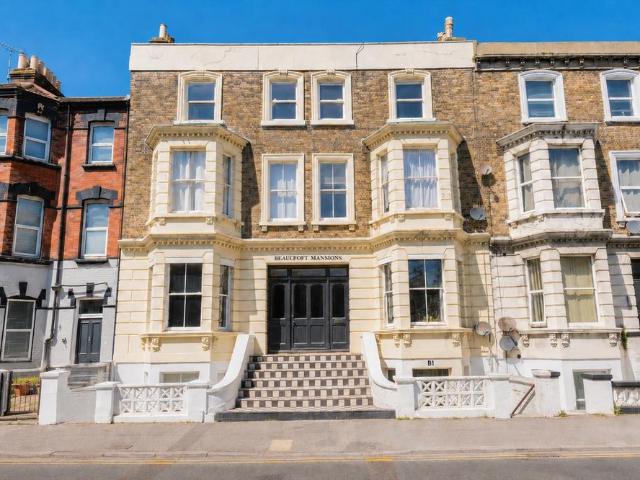 1 bedroom flat for sale