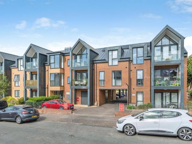 1 bedroom flat for sale