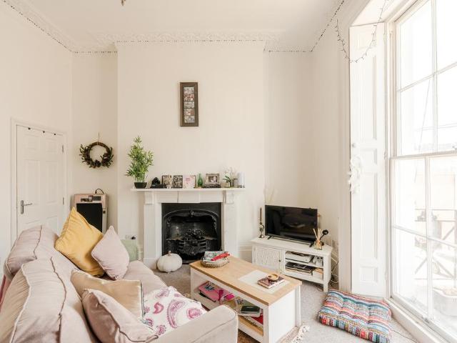 1 bedroom flat for sale