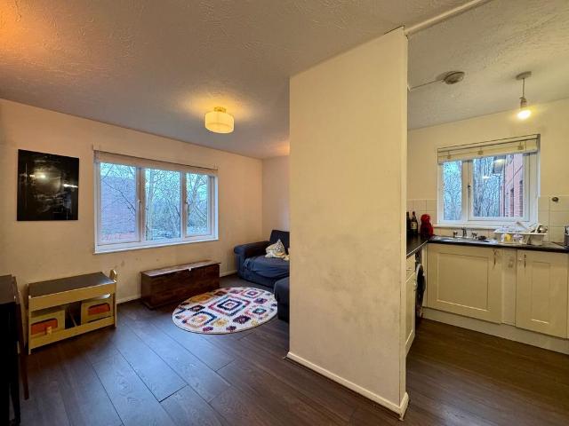 1 bedroom flat for sale