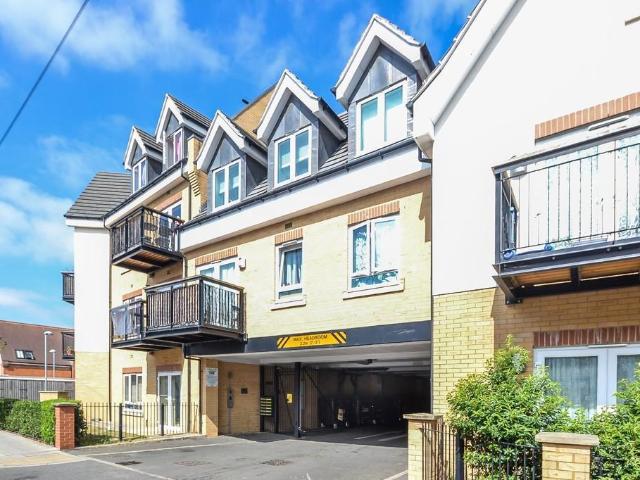 1 bedroom flat for sale