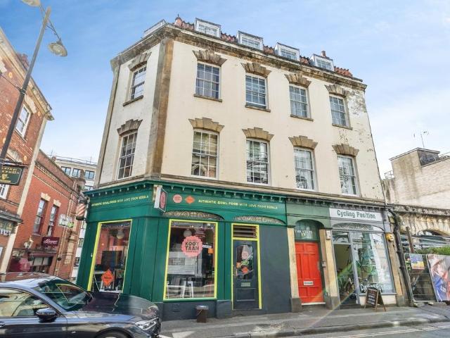 1 bedroom flat for sale