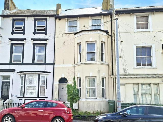 1 bedroom flat for sale