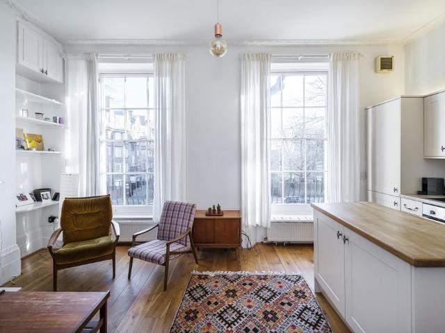 1 bedroom flat for sale