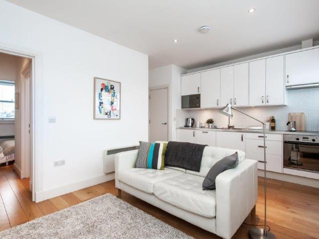 1 bedroom flat for sale