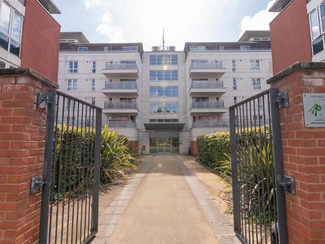 1 bedroom flat for sale